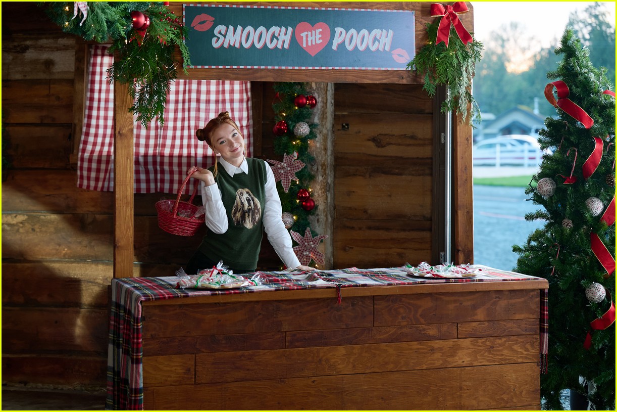 Hallmark Movie 'Happy Howlidays' Gets Early Release on Hallmark+, Introducing Fans to Newcomer ...