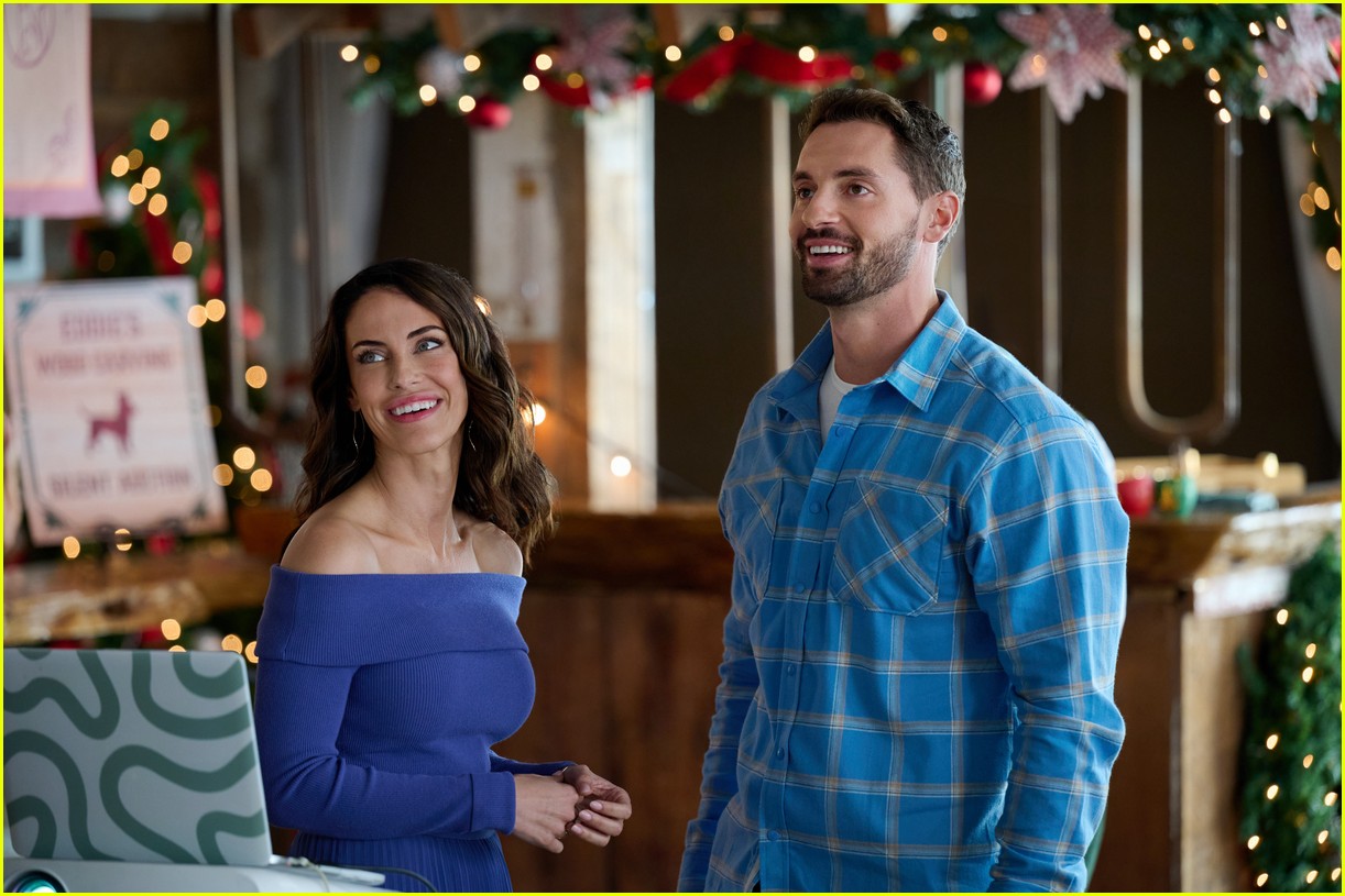 Hallmark Movie 'Happy Howlidays' Gets Early Release on Hallmark+, Introducing Fans to Newcomer ...