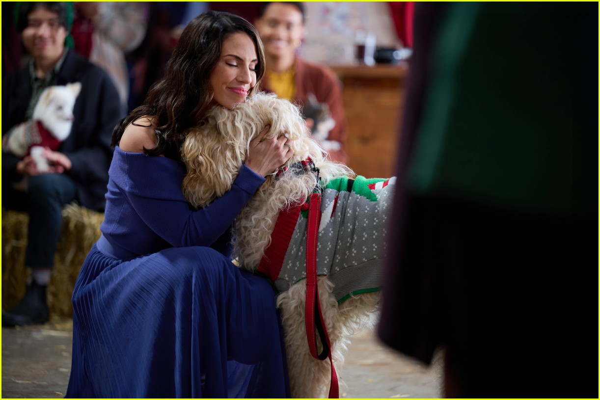 Hallmark Movie 'Happy Howlidays' Gets Early Release on Hallmark+, Introducing Fans to Newcomer ...