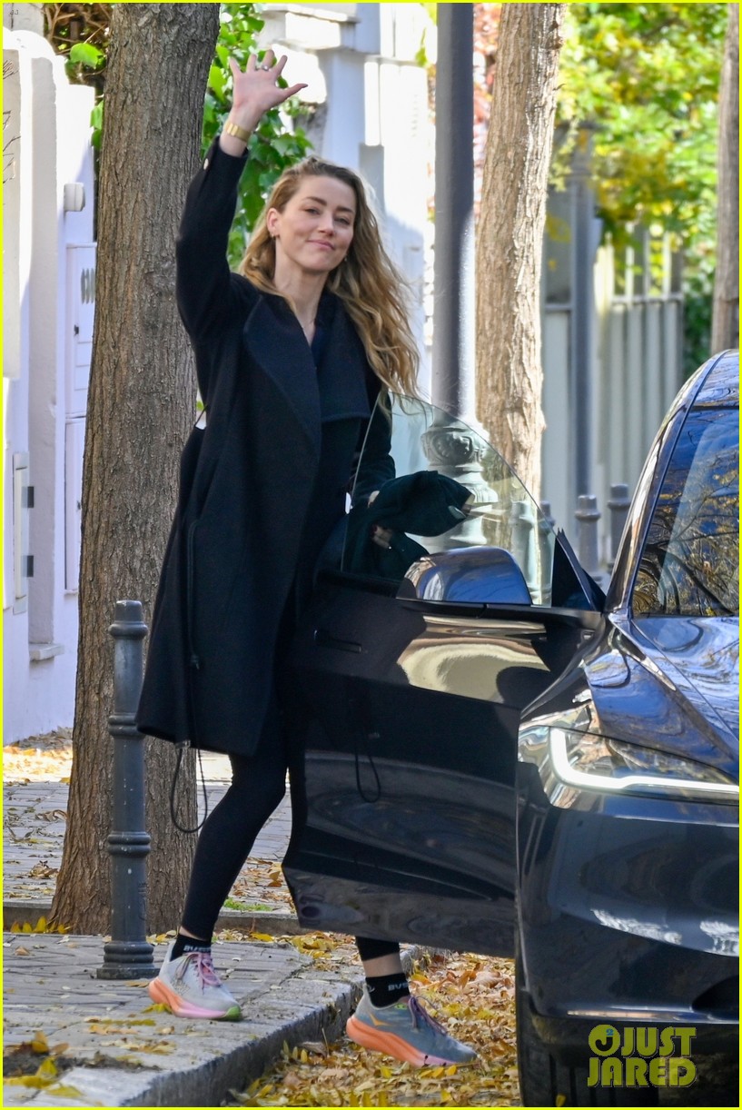 Amber Heard Steps Out After News She's Expecting Second Child!: Photo ...