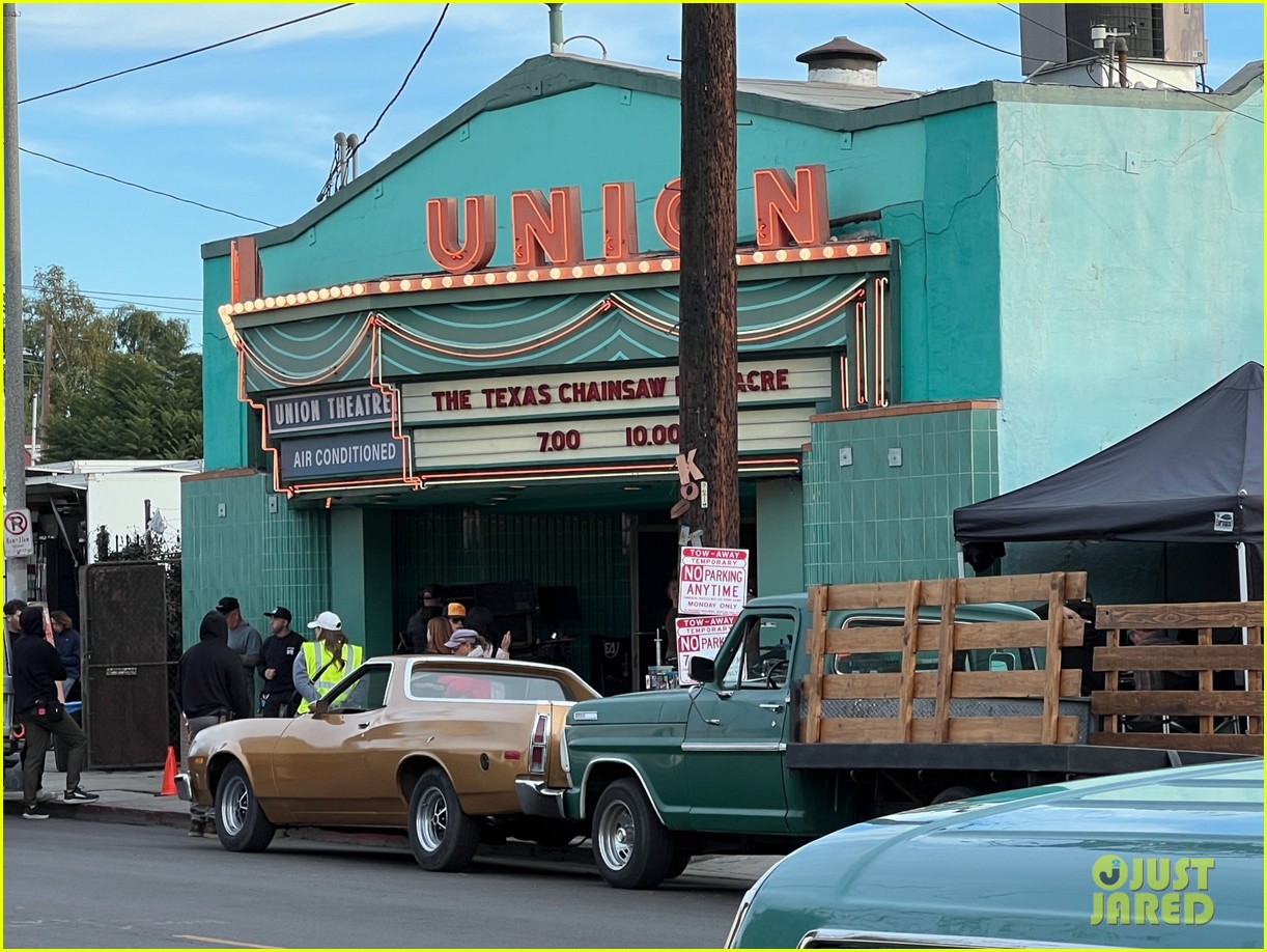 Charlie Hunnam as 'Monster' Character Ed Gein - New Set Photos From ...