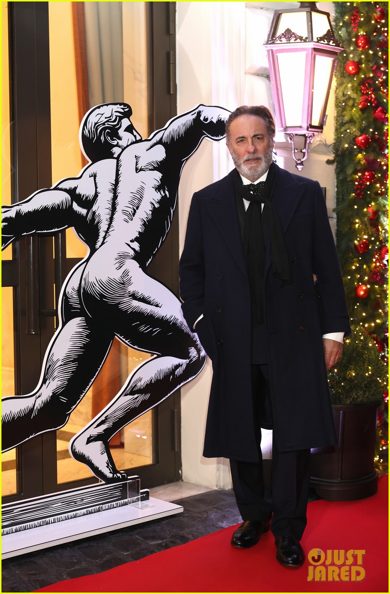 Jessica Alba Goes Sheer at the Discobolo Award 2024 With 'Maserati: The ...