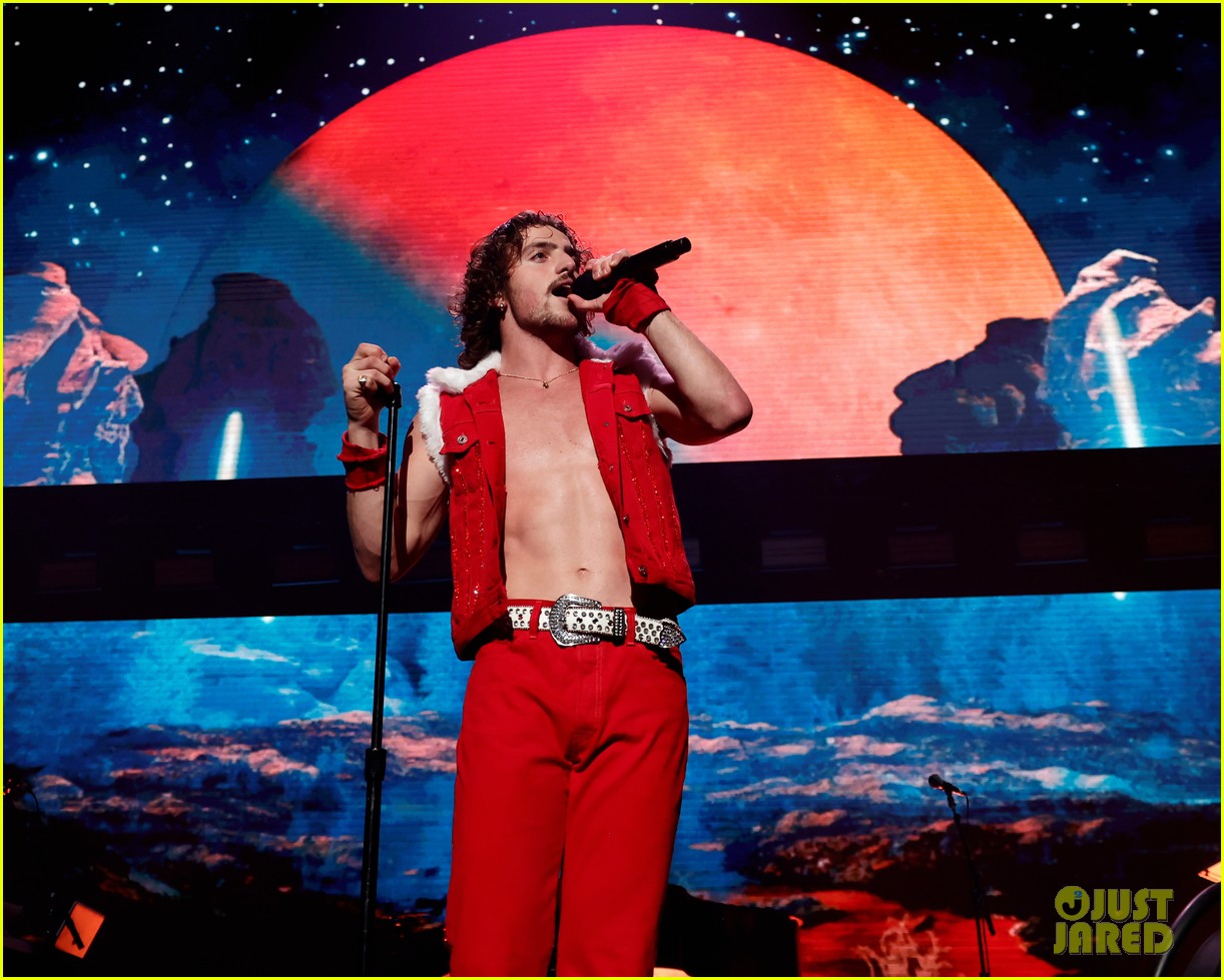 Benson Boone Bares Abs at Jingle Ball L.A. as Meghan Trainor, Madison ...