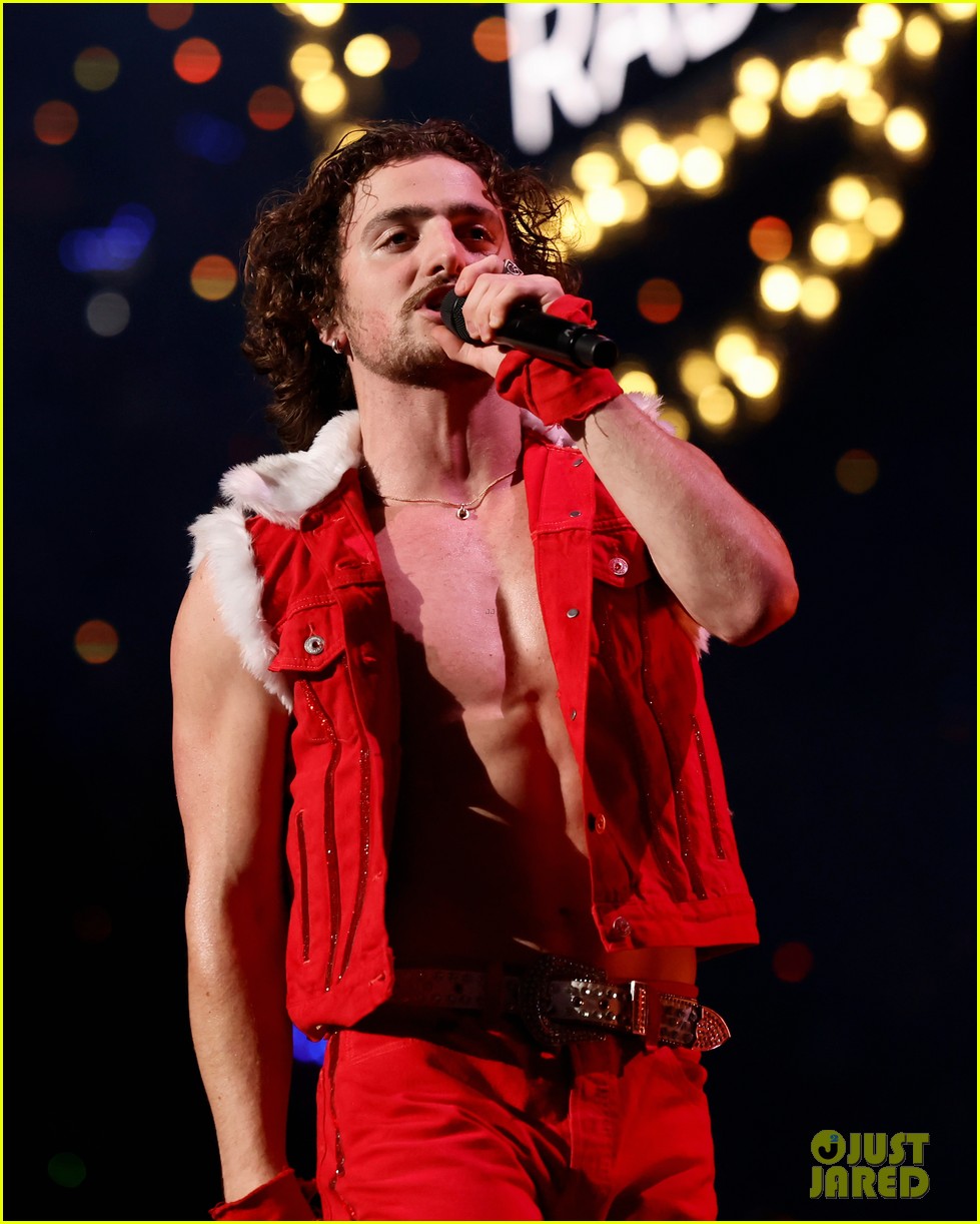 Benson Boone Bares Abs at Jingle Ball L.A. as Meghan Trainor, Madison ...