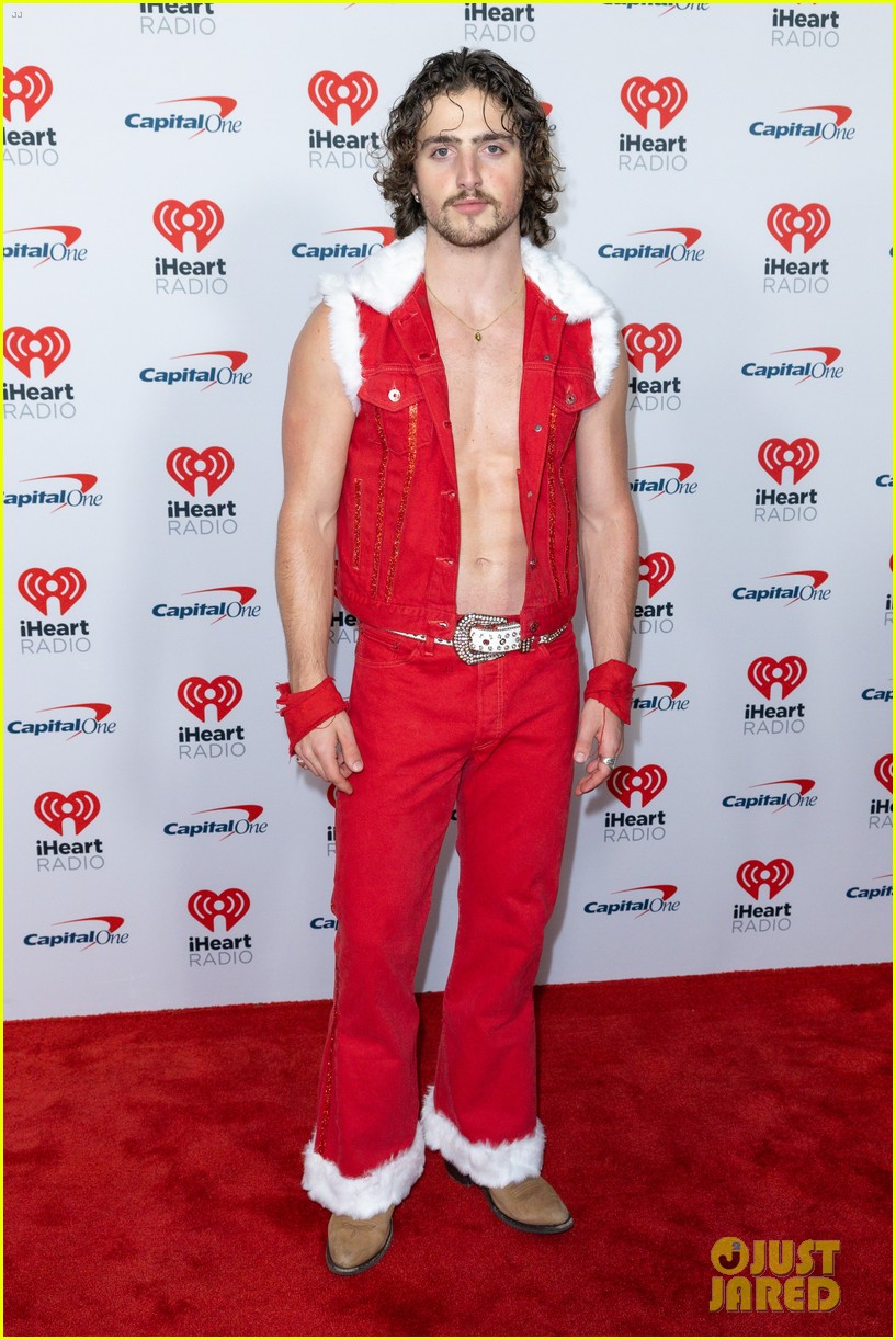 Benson Boone Bares Abs at Jingle Ball L.A. as Meghan Trainor, Madison ...