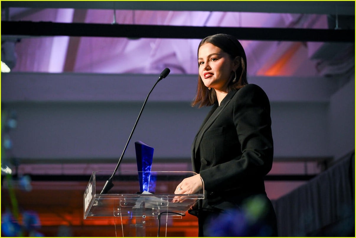 Jennifer Lopez Wows in Sheer Sparkling Gown at IndieWire Honors with ...