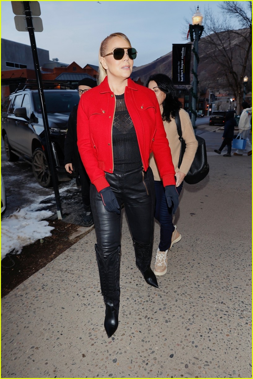 Photo: jennifer lopez mariah carey shopping aspen christmas eve 69 ...