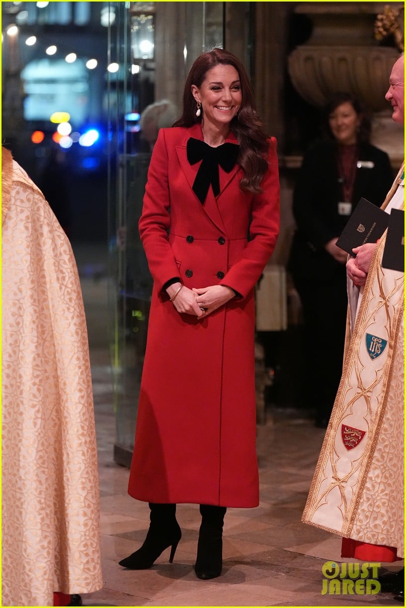 Kate Middleton Gets Support From Her Family at Her Annual Christmas ...