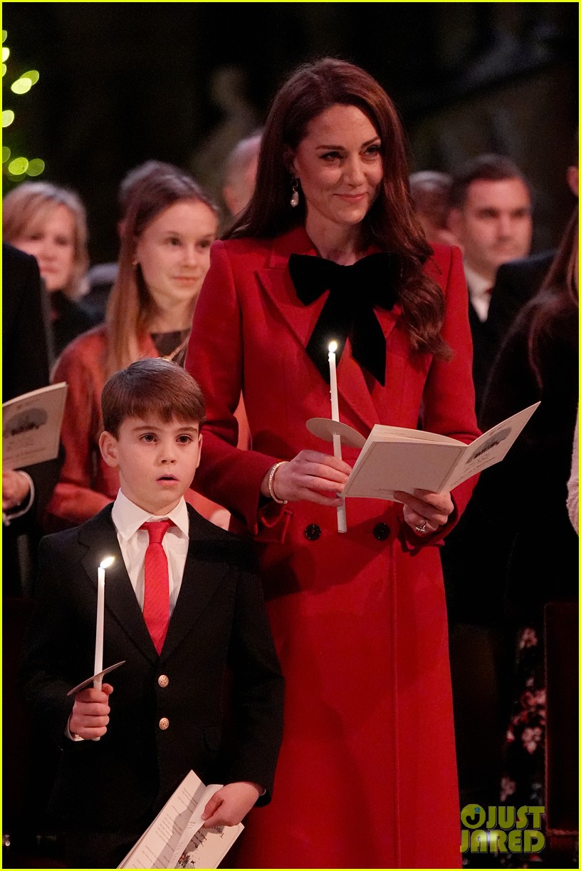 Kate Middleton Gets Support From Her Family at Her Annual Christmas ...