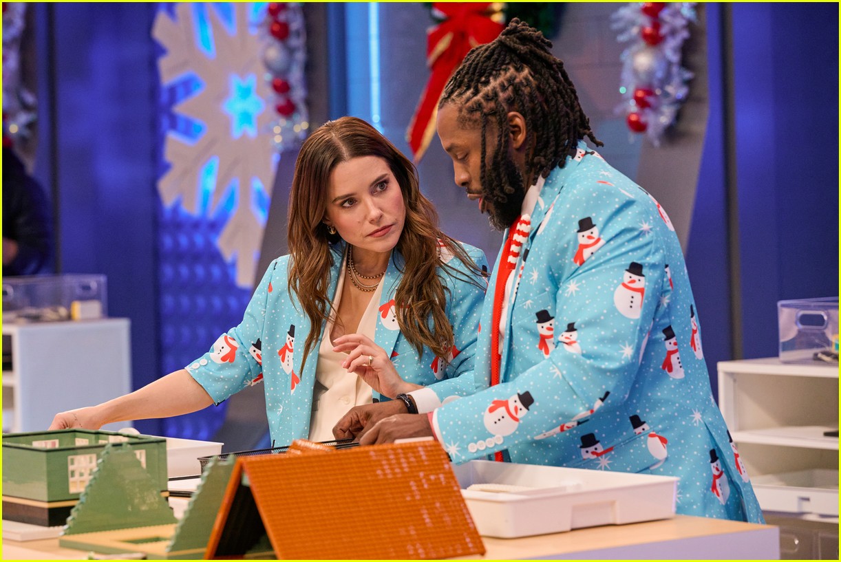 'LEGO Masters: Celebrity Holiday Bricktacular' Season 3 - Host, Judges ...