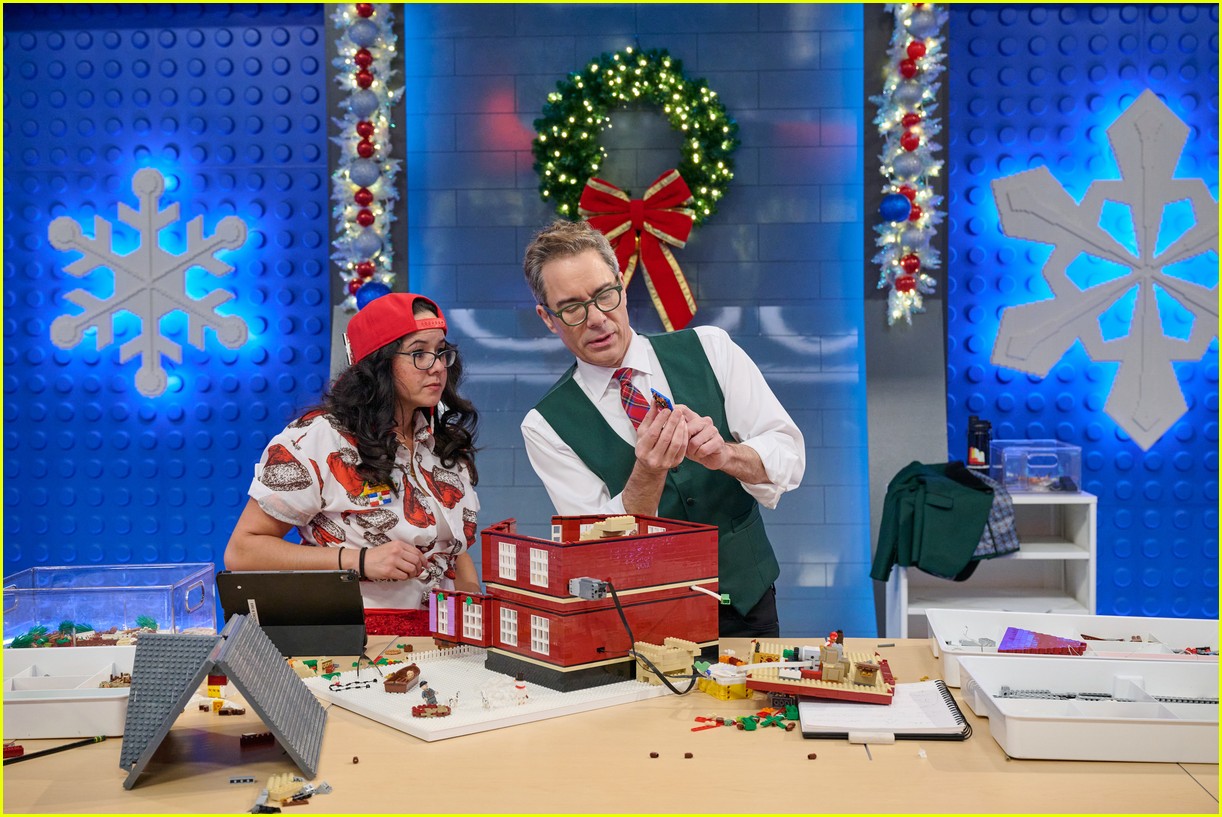 'LEGO Masters: Celebrity Holiday Bricktacular' Season 3 - Host, Judges ...