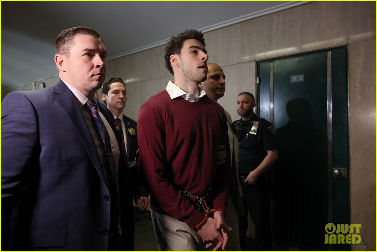 Luigi Mangione Pleads Not Guilty to State Murder Charges in CEO Killing: Courtroom Arrival ...