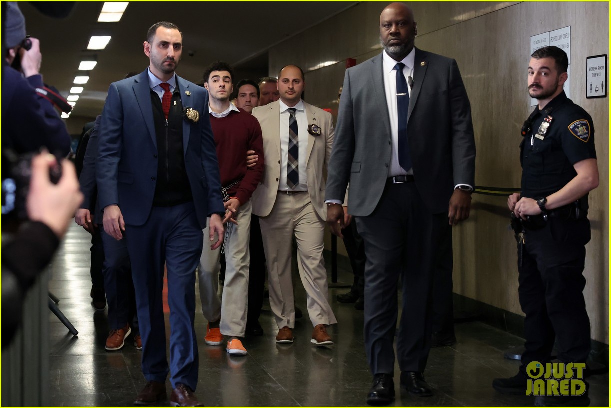 Luigi Mangione Pleads Not Guilty to State Murder Charges in CEO Killing: Courtroom Arrival ...