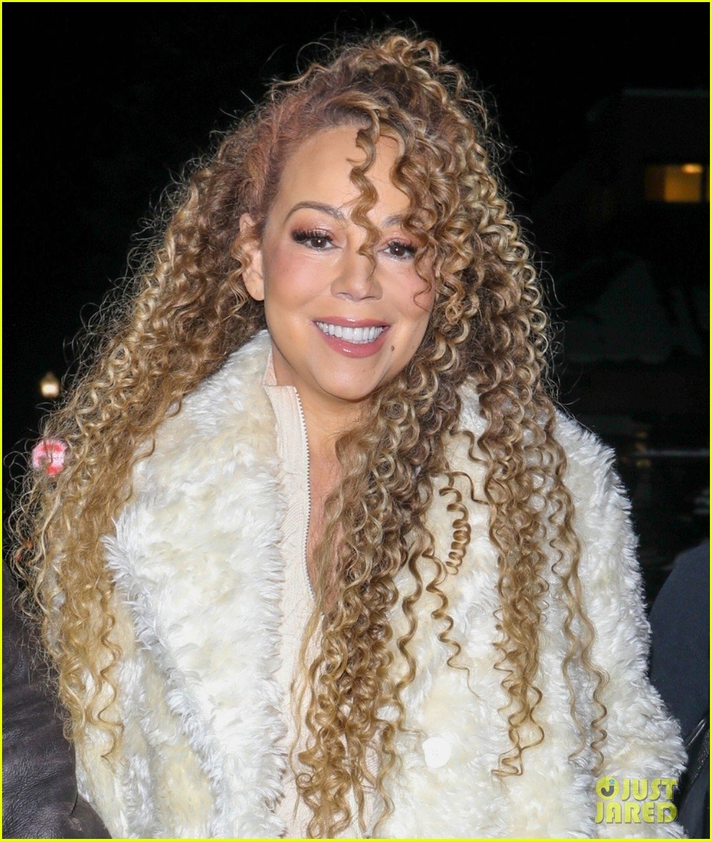Mariah Carey Brings Back Iconic Curly Hair for Night Out in Aspen ...
