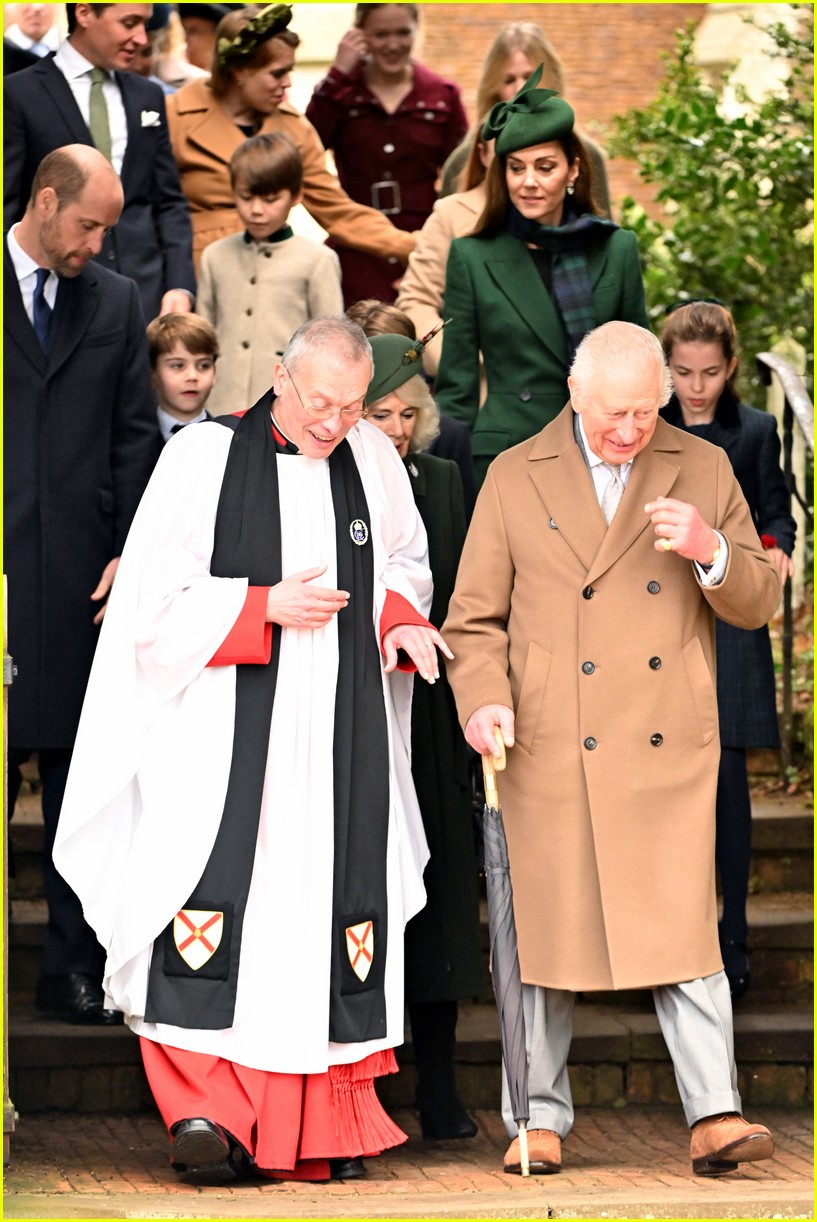 Royal Christmas Photos 2024: Kate Middleton, Prince William & All 3 ...