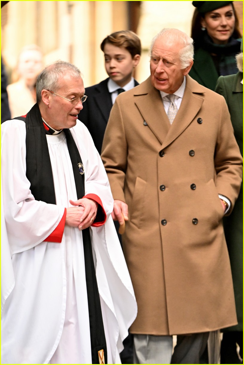 Royal Christmas Photos 2024: Kate Middleton, Prince William & All 3 ...