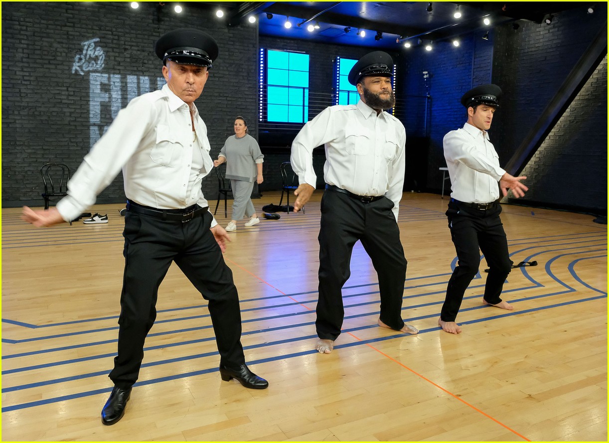 'The Real Full Monty' Cast Revealed: Six Male Celebs Will Strip on TV ...