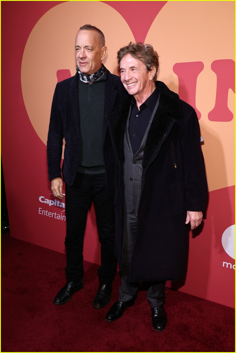 Olivia Munn Supports Husband John Mulaney at 'All In' Opening Night on ...