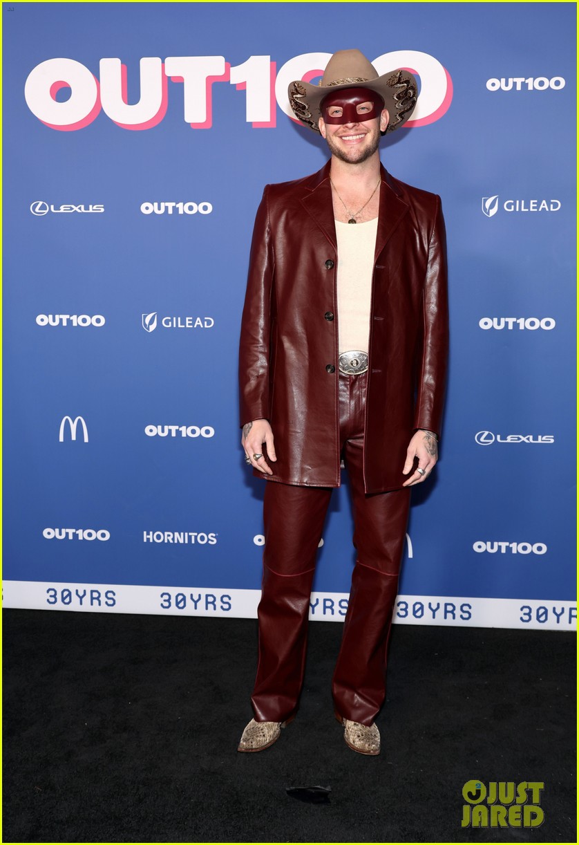 Out100 Celebration 2024 Photos - Gabrielle Union, Zaya & Dwyane Wade Have a Family Night at ...