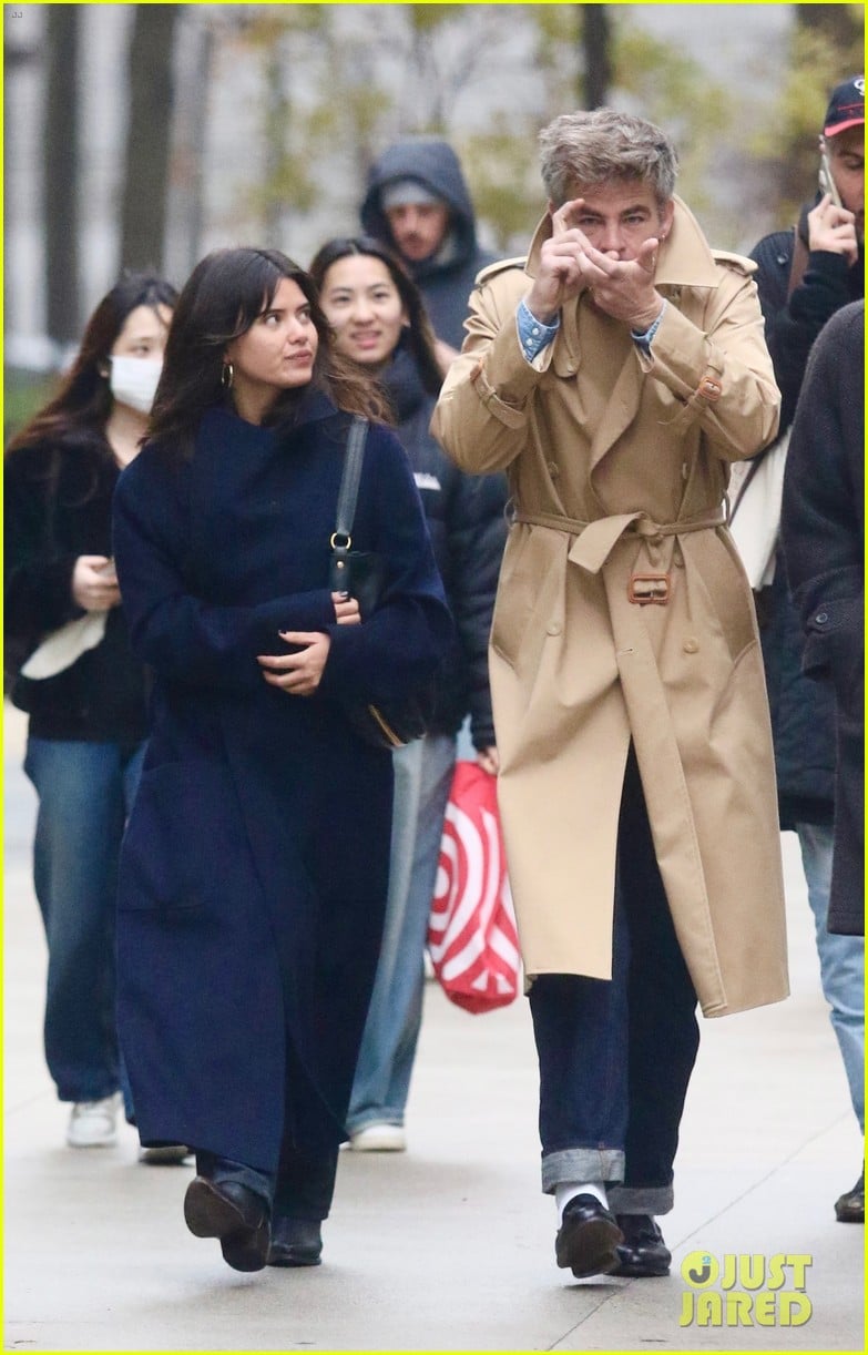 Chris Pine & Girlfriend Keana Sky Wenger Spotted Holding Hands During ...