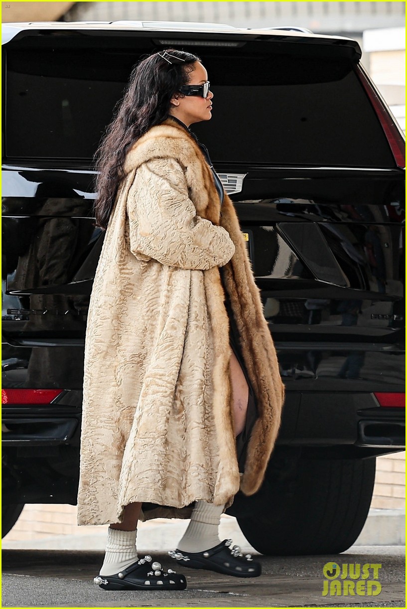 Rihanna Wears Fur Coat While Shopping in Beverly Hills with A$AP Rocky ...