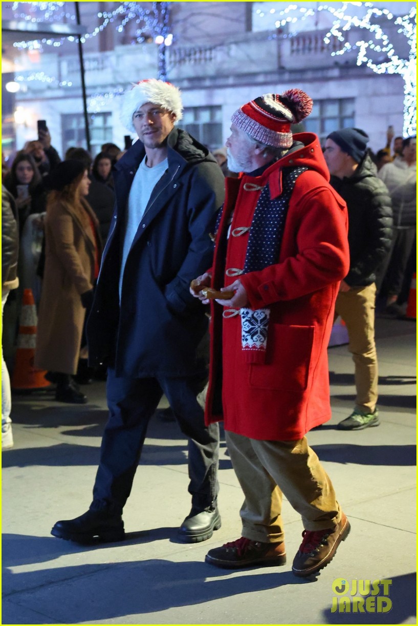 Arnold Schwarzenegger & Alan Ritchson Film Late-Night Scenes for ...