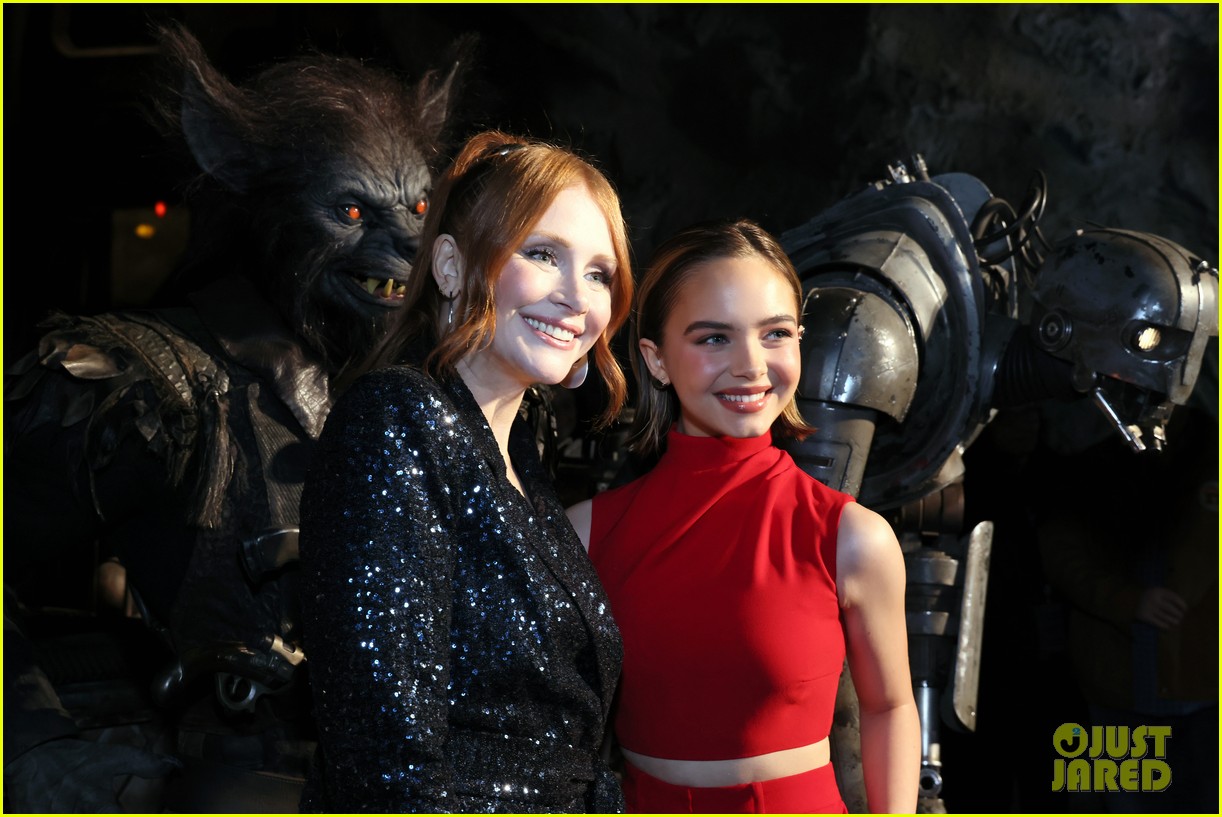 Jude Law, Bryce Dallas Howard & More Celebrate Launch of 'Star Wars ...