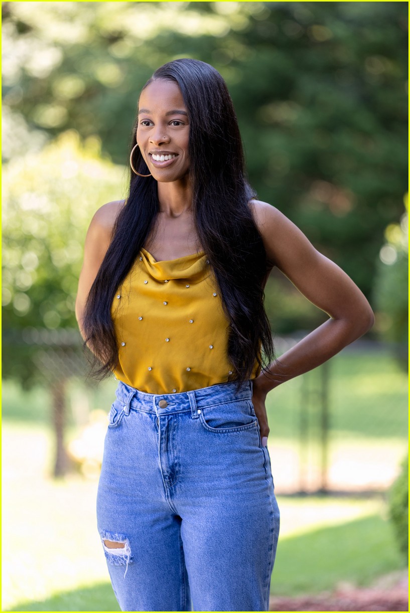 'Small Town Setup': Hallmark Dating Reality TV Show - Host, Trailer ...