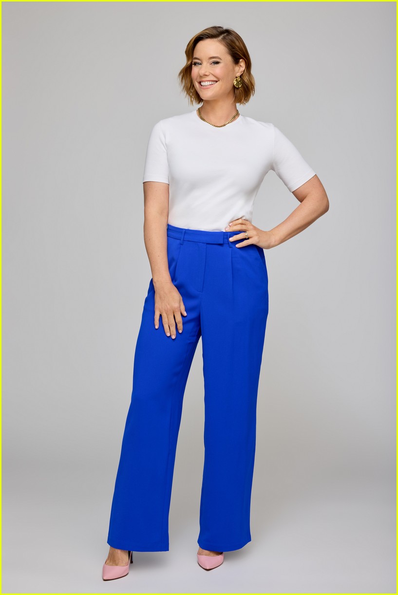 'Small Town Setup': Hallmark Dating Reality TV Show - Host, Trailer ...