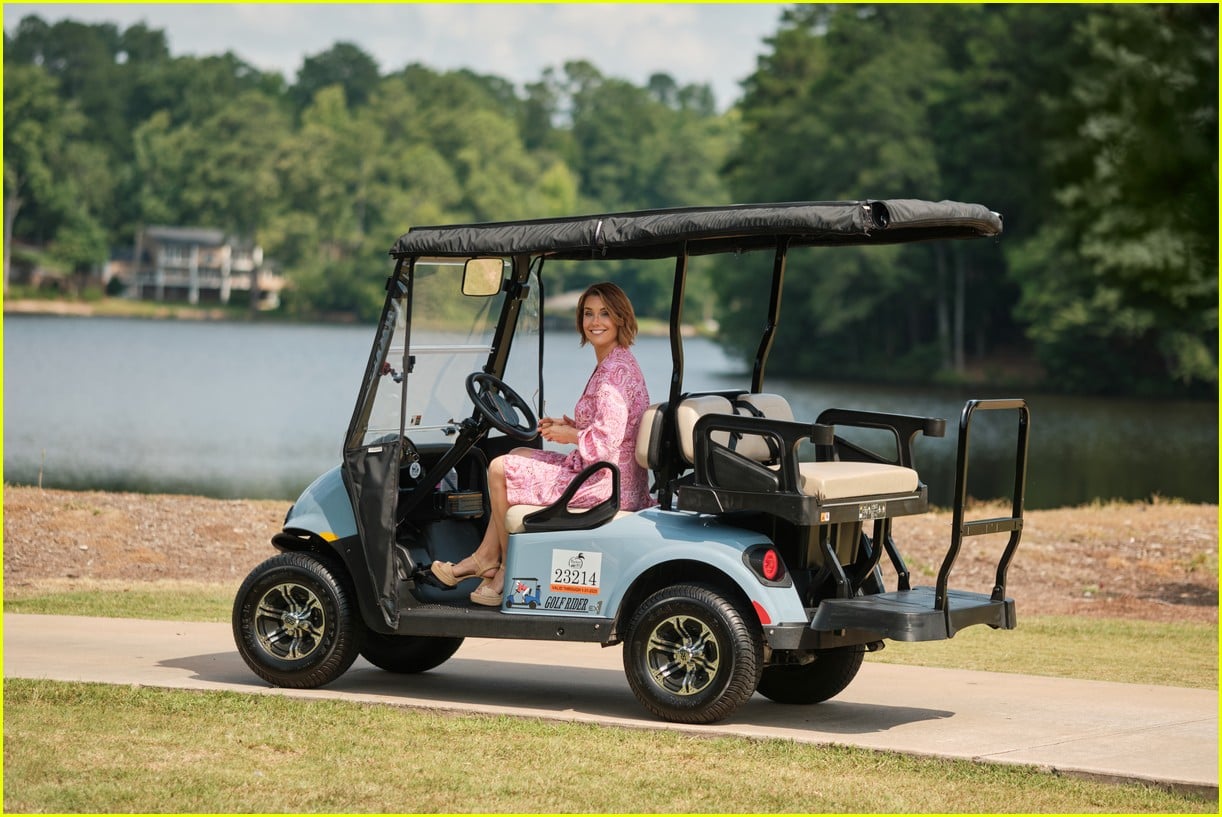 'Small Town Setup': Hallmark Dating Reality TV Show - Host, Trailer ...