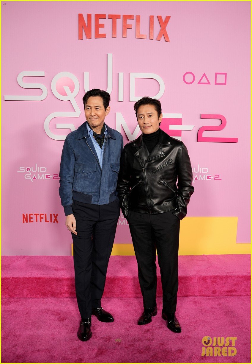 Lee Jung-jae Snaps Group Selfie With 'Squid Game' Co-Stars at Season 2 LA Premiere, Teases 'Many ...