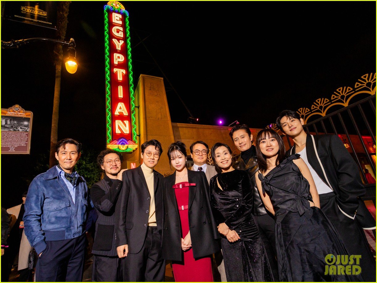 Lee Jung-jae Snaps Group Selfie With 'Squid Game' Co-Stars at Season 2 LA Premiere, Teases 'Many ...