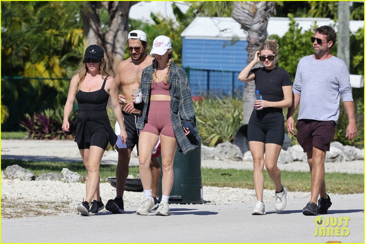 Sydney Sweeney Bares Her Toned Arms During Break From Filming Biopic ...