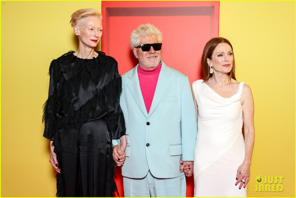 Tilda Swinton & Julianne Moore Hold Hands at 'The Room Next Door ...