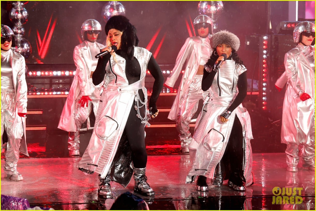 TLC Close Out 2024 With Performance of Their Greatest Hits On 'New Year ...