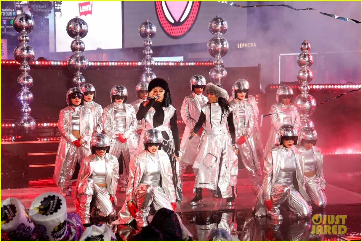 TLC Close Out 2024 With Performance of Their Greatest Hits On 'New Year ...