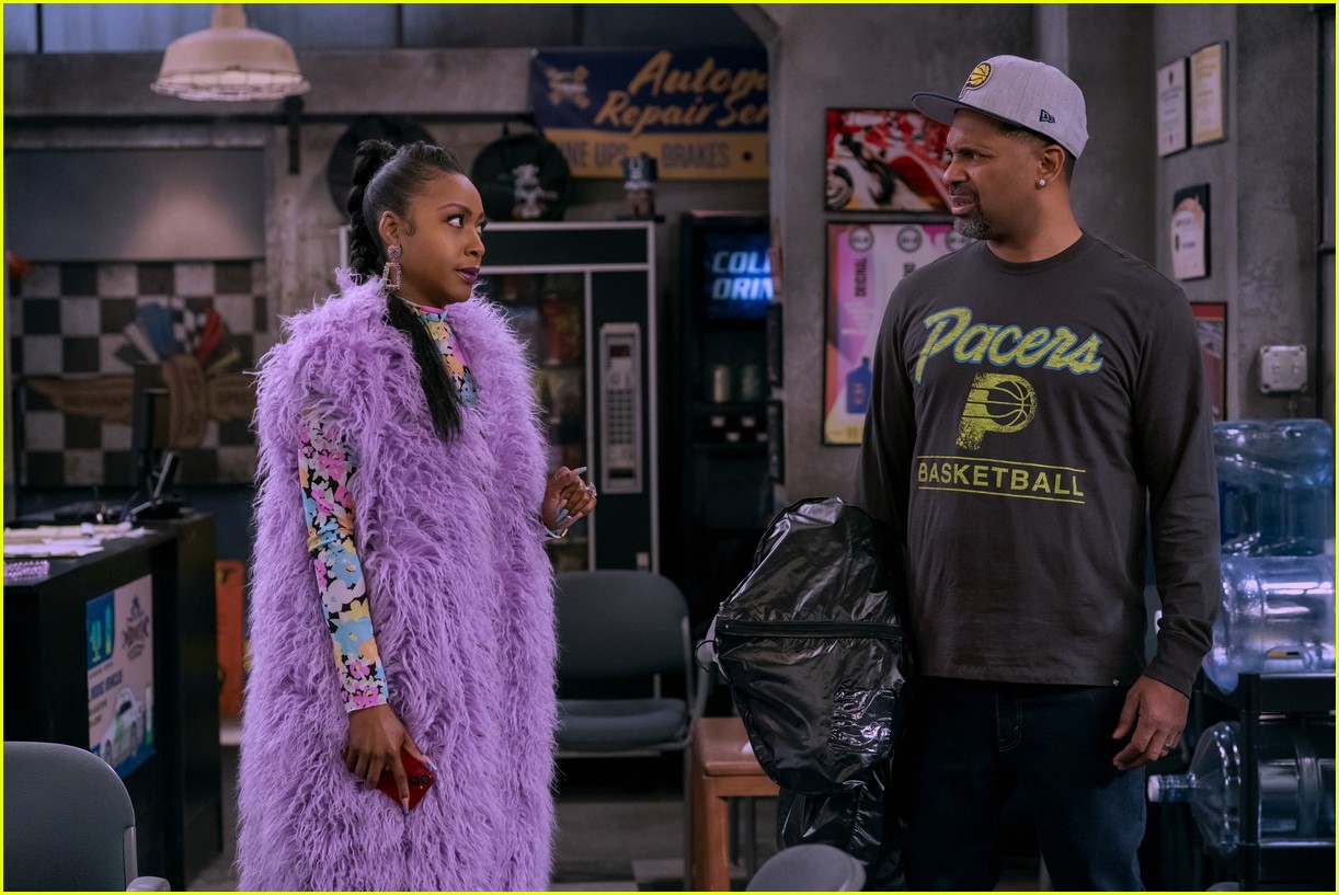Netflix Debuts Trailer for 'The Upshaws' Part 6 Starring Mike Epps ...