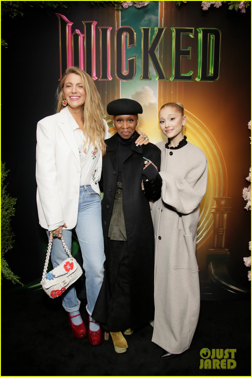 Blake Lively & Ryan Reynolds Support 'Wicked' Cast at NYC Screening, Peter Dinklage Finally ...