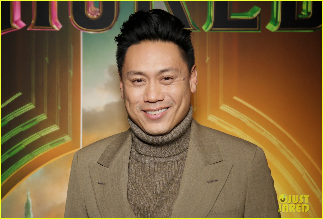 Blake Lively & Ryan Reynolds Support 'Wicked' Cast at NYC Screening ...