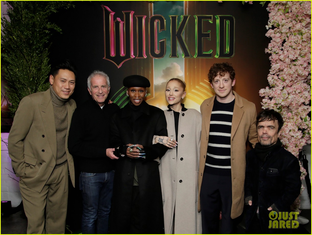 Blake Lively & Ryan Reynolds Support 'Wicked' Cast at NYC Screening, Peter Dinklage Finally ...
