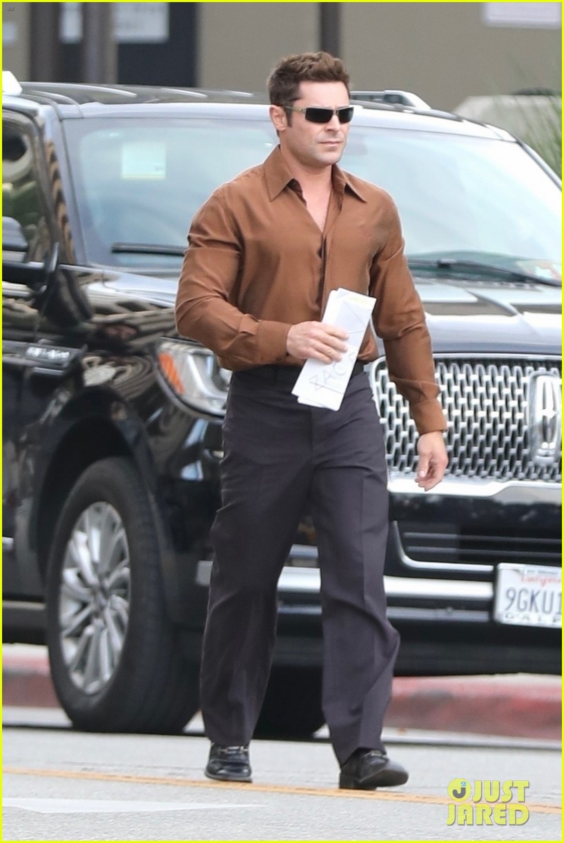 Zac Efron Films Solo Scenes For His New Movie 'Famous,' Which He Plays ...