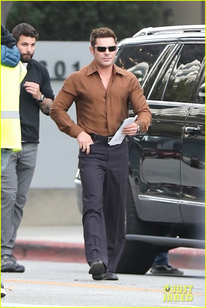 Zac Efron Films Solo Scenes For His New Movie 'Famous,' Which He Plays ...