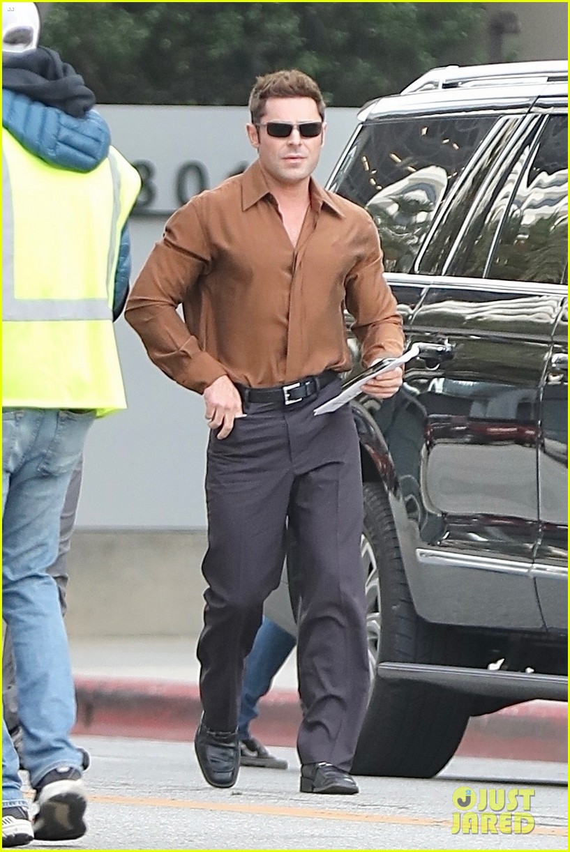 Zac Efron Films Solo Scenes For His New Movie 'Famous,' Which He Plays ...