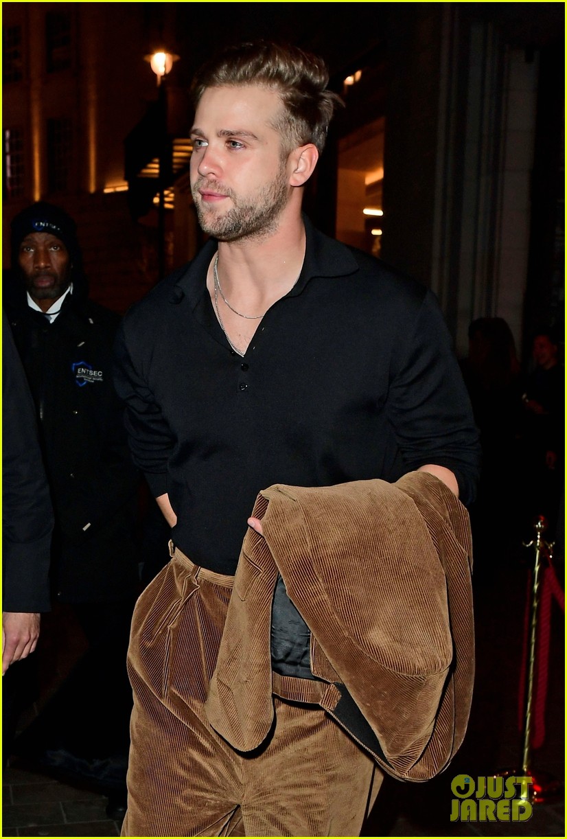 Renee Zellweger & Leo Woodall Get Support From Partners Ant Anstead ...