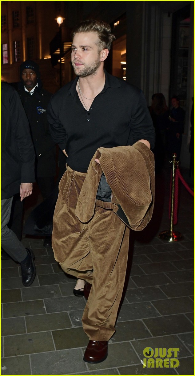 Renee Zellweger & Leo Woodall Get Support From Partners Ant Anstead ...