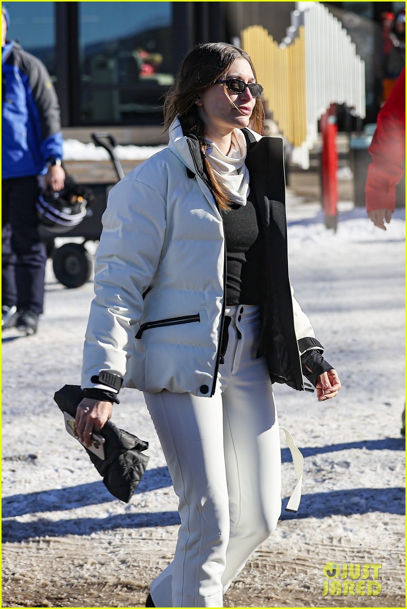 Photo: hailey bieber works with ski instructor justin bieber cheers 167 ...