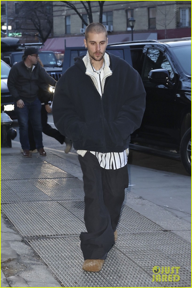 Justin & Hailey Bieber Step Out Separately in NYC After Shutting Down ...