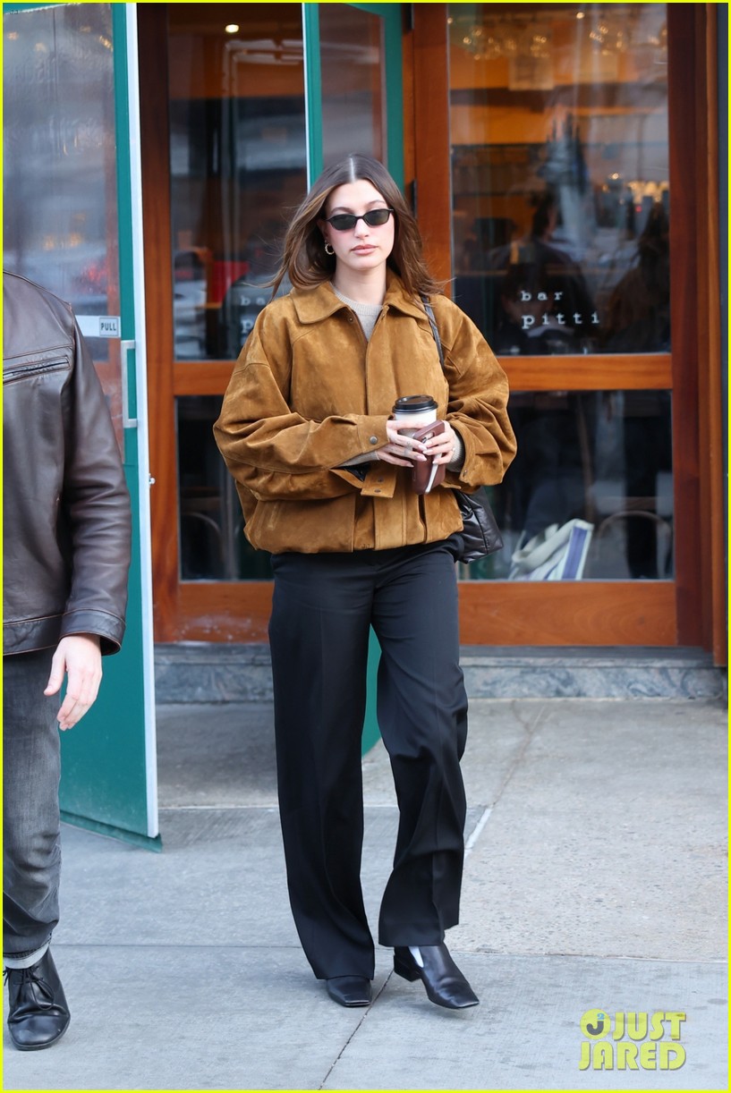 Justin & Hailey Bieber Step Out Separately in NYC After Shutting Down ...