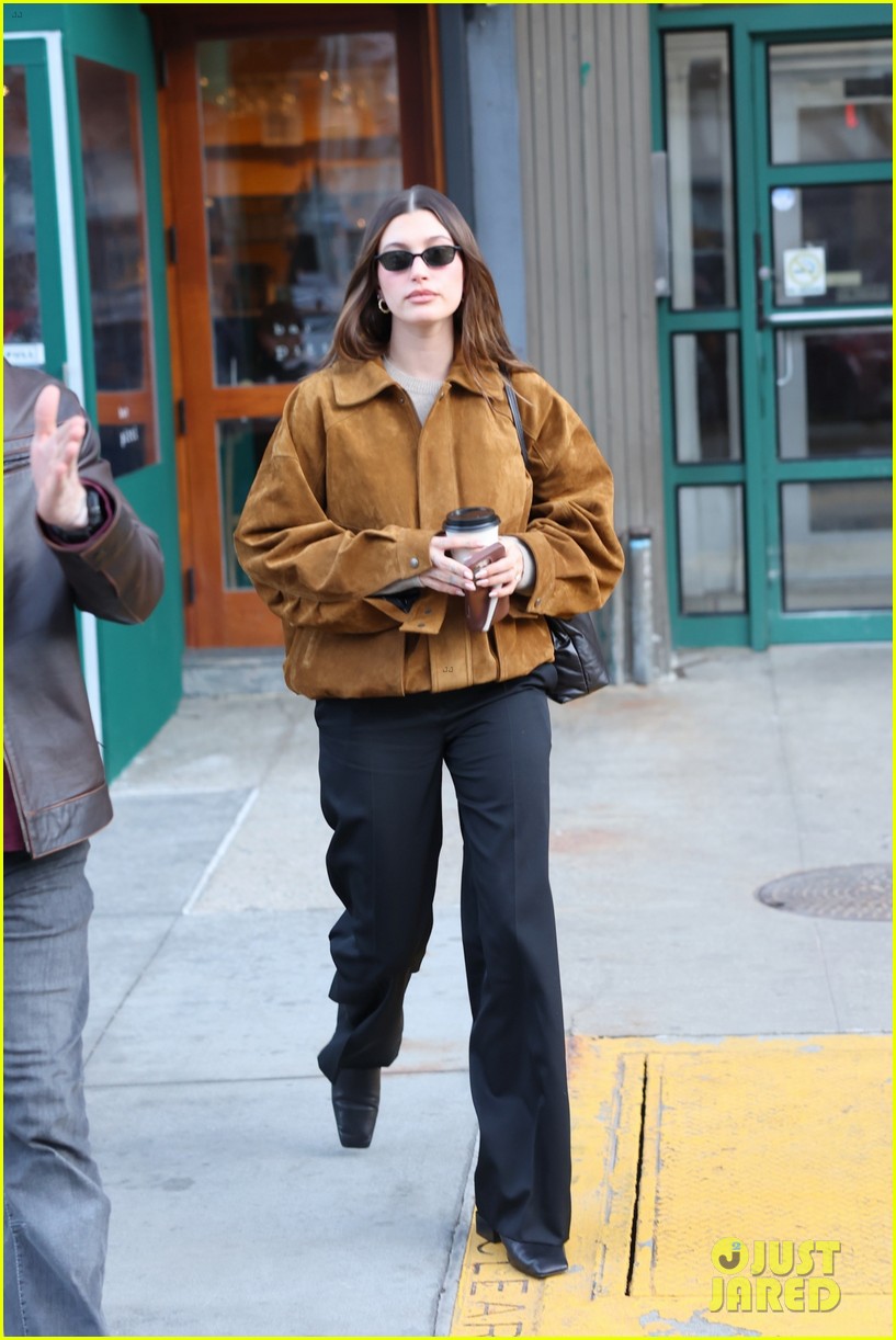 Justin Hailey Bieber Step Out Separately In Nyc After Shutting Down