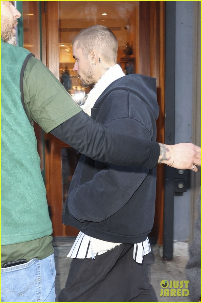 Justin & Hailey Bieber Step Out Separately in NYC After Shutting Down ...